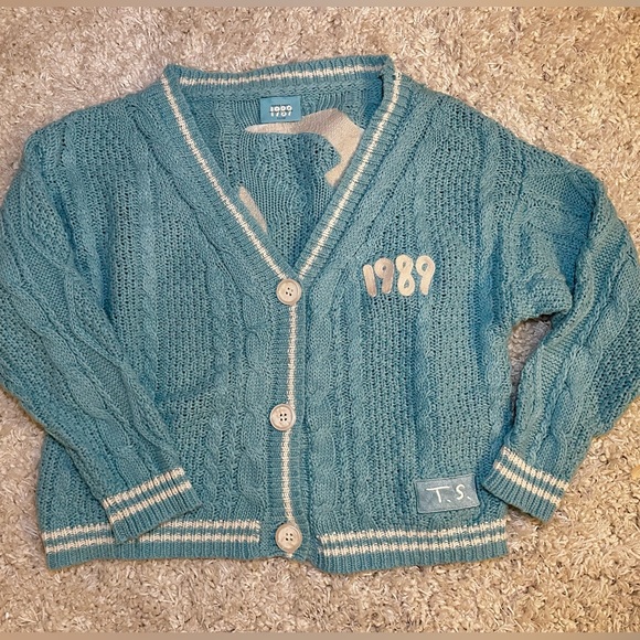 Taylor Swift | Sweaters | Taylor Swift 989 Taylors Version Cardigan ...